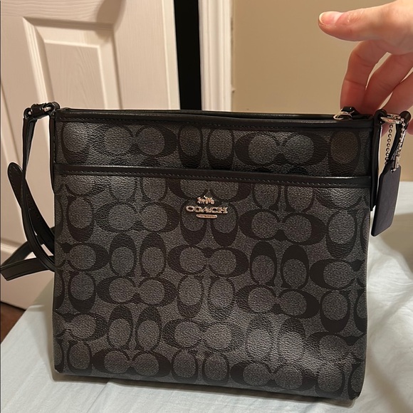 Coach | Bags | Coach Signature Designer File Leather Crossbody Bag ...